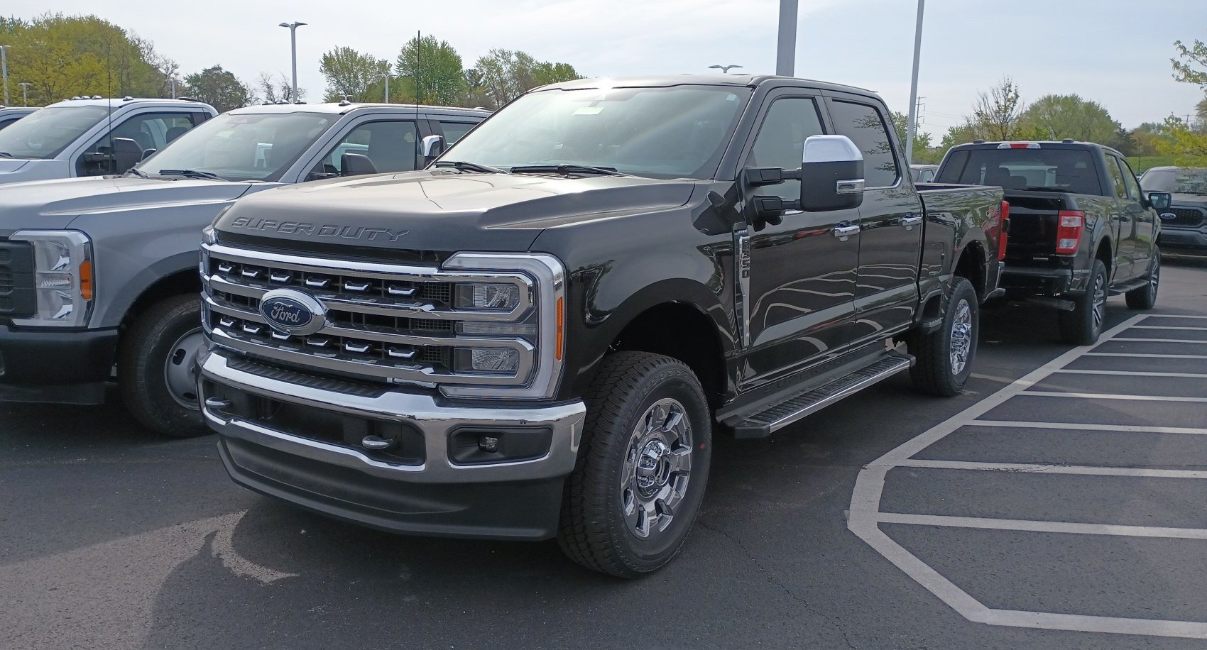 Ford F-350 Super Duty technical specifications and fuel economy